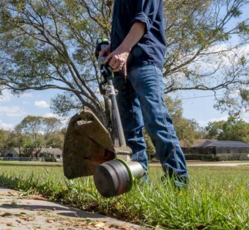 Lawn Edgers: Carve Crisp Edges Like a Pro (No Chiropractor Needed)